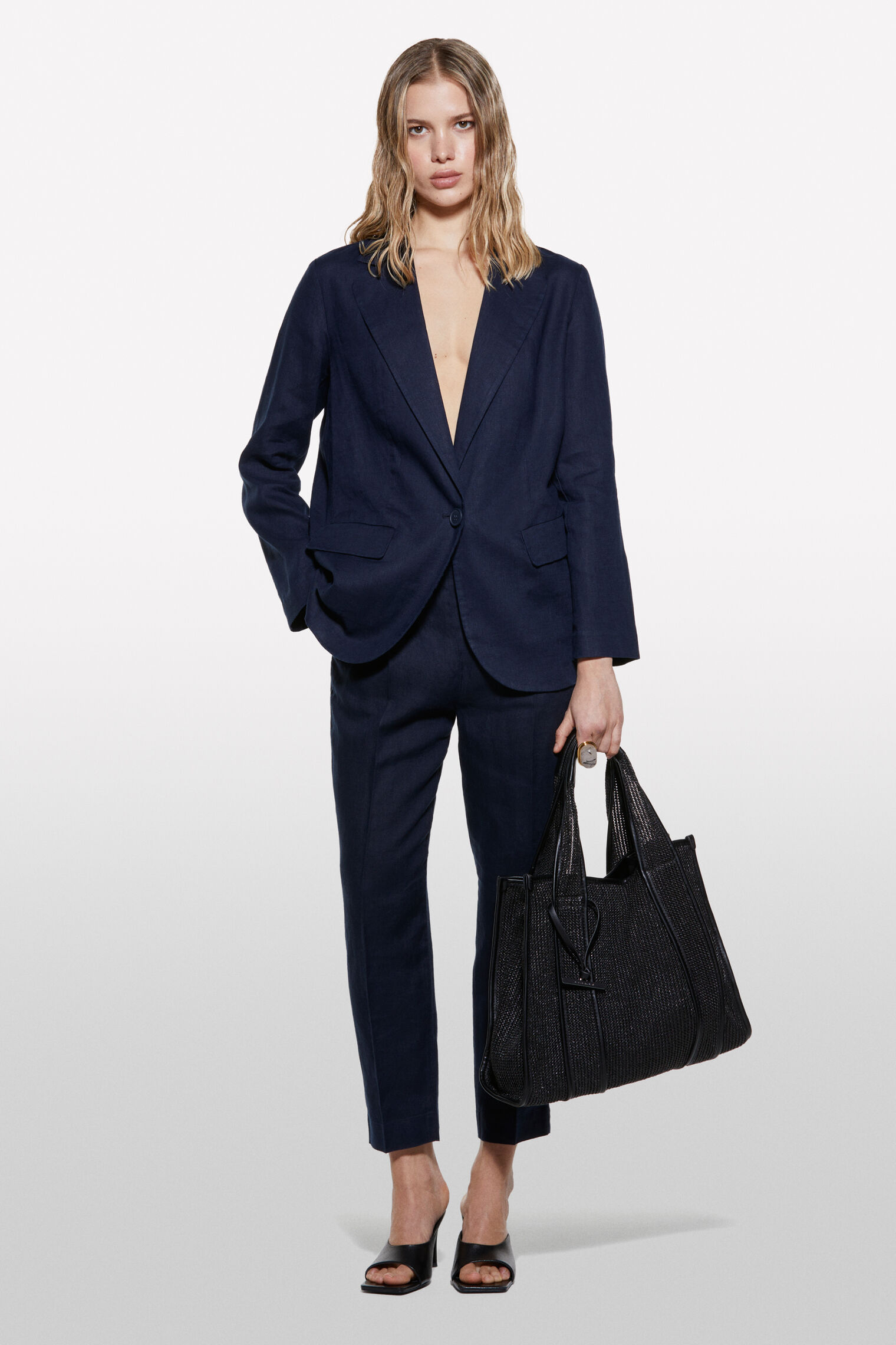 Women's Pants Suits: Elegant and Formal Outfits | Sisley