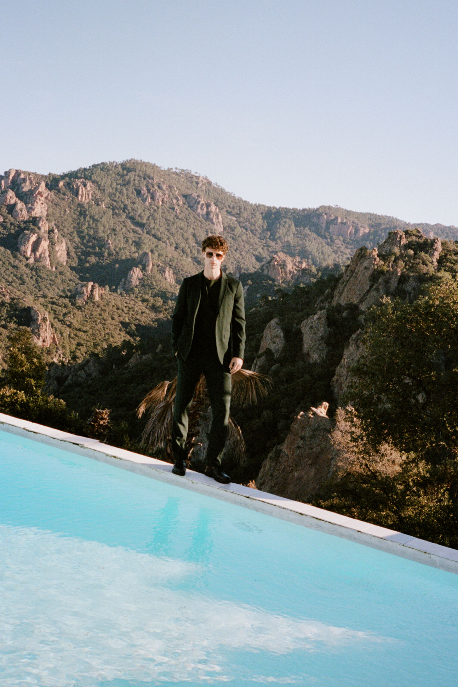 Men's Suits: elegant and formal outfits | Sisley