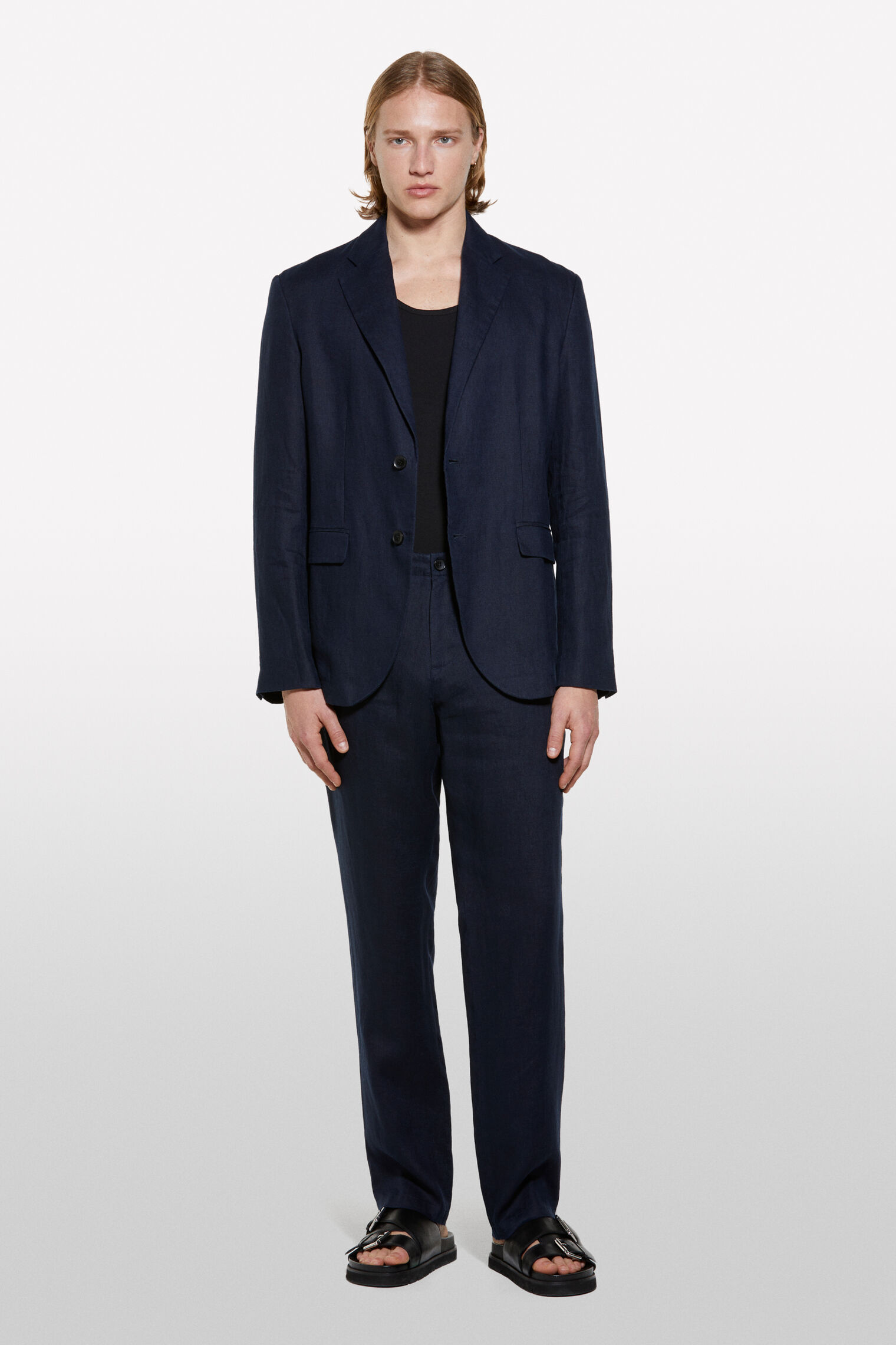 Men's Suits: elegant and formal outfits | Sisley