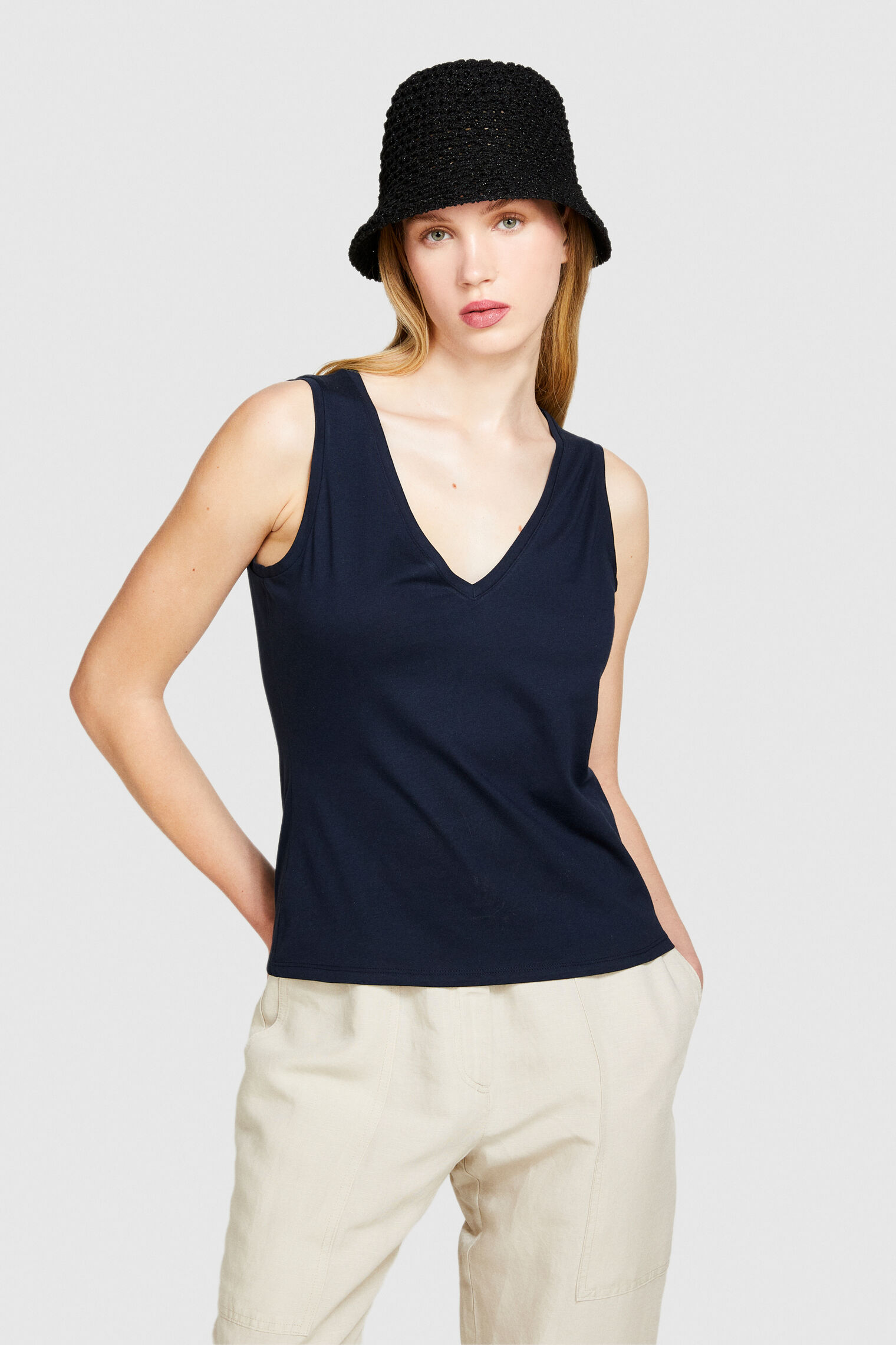 Women's Tops: elegant and casual tank tops | Sisley