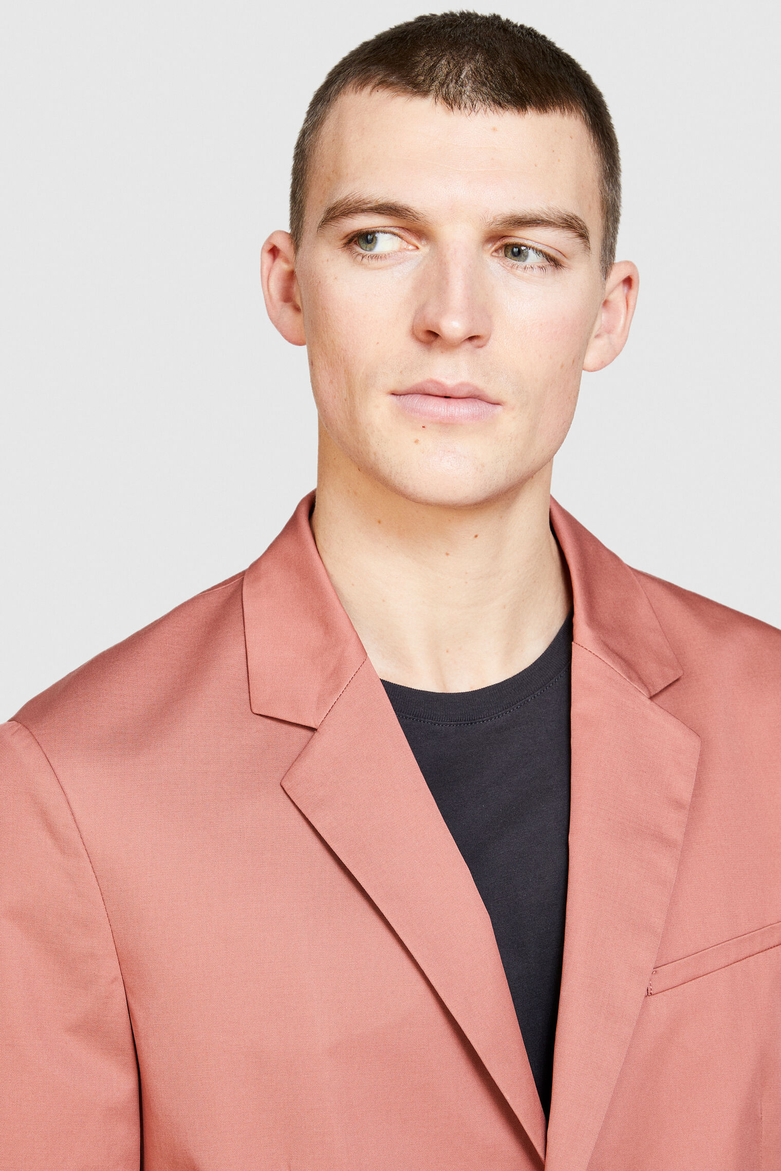 Men's Suits: elegant and formal outfits | Sisley