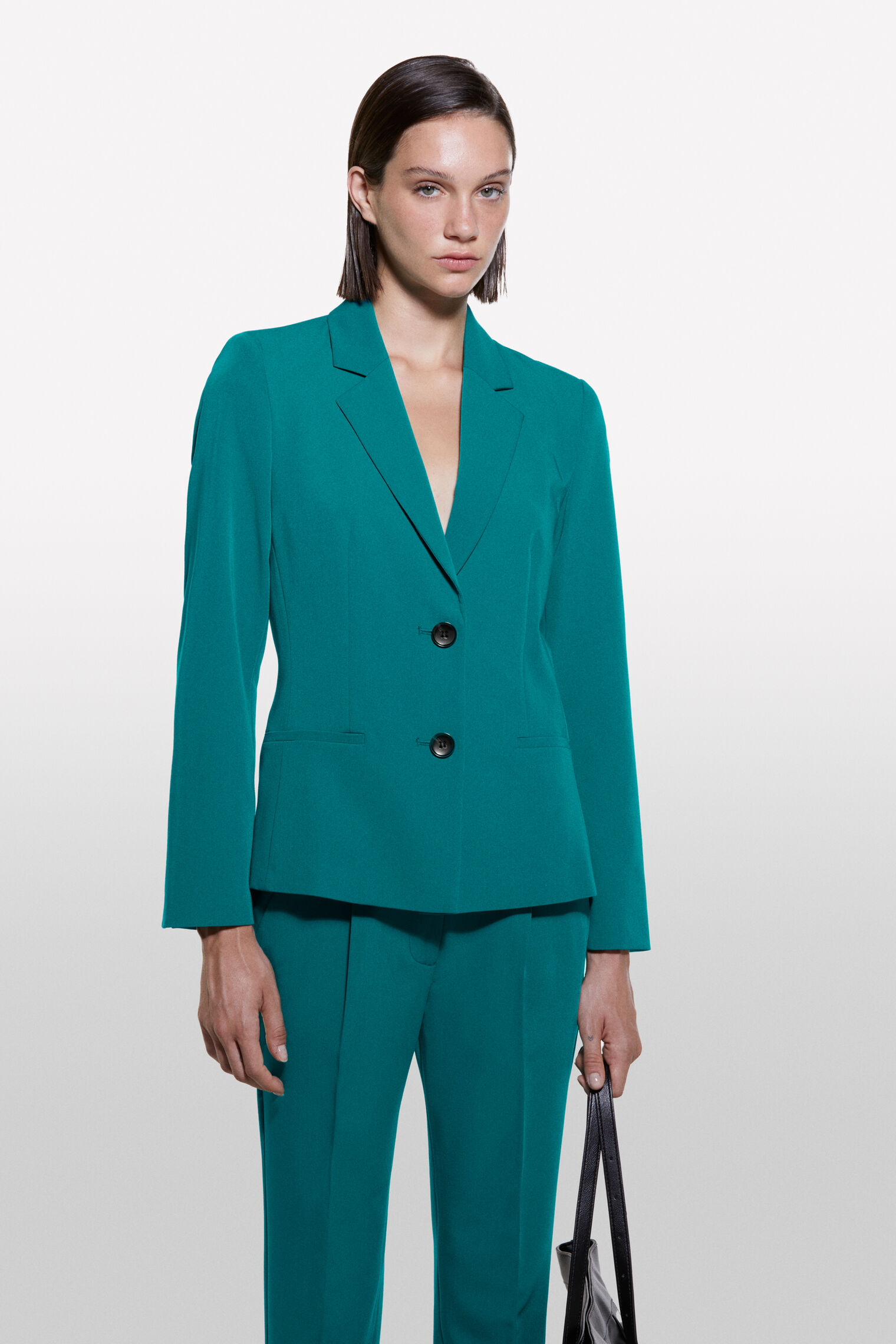 Women's Pants Suits: Elegant and Formal Outfits | Sisley