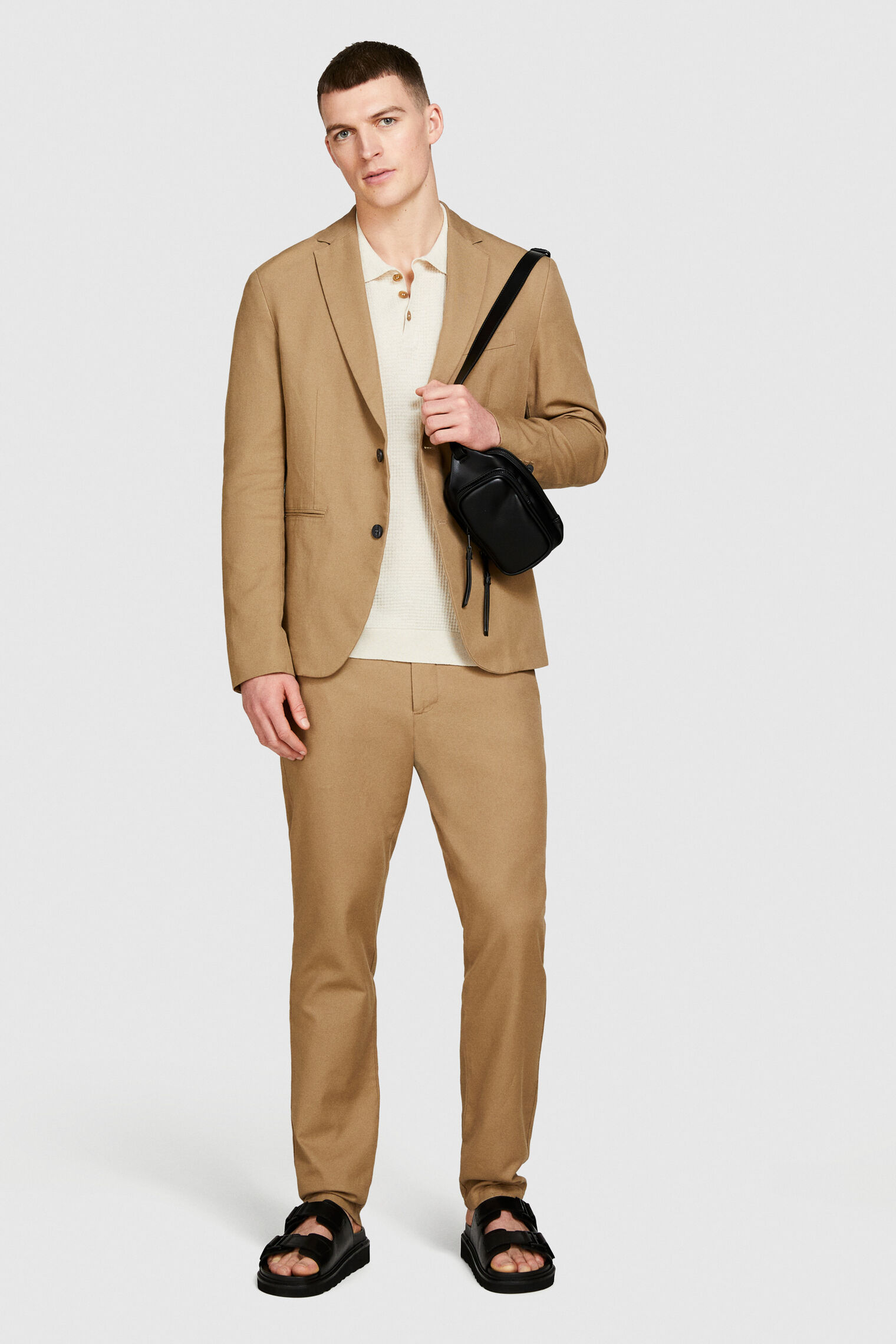 Men's Suits: elegant and formal outfits | Sisley