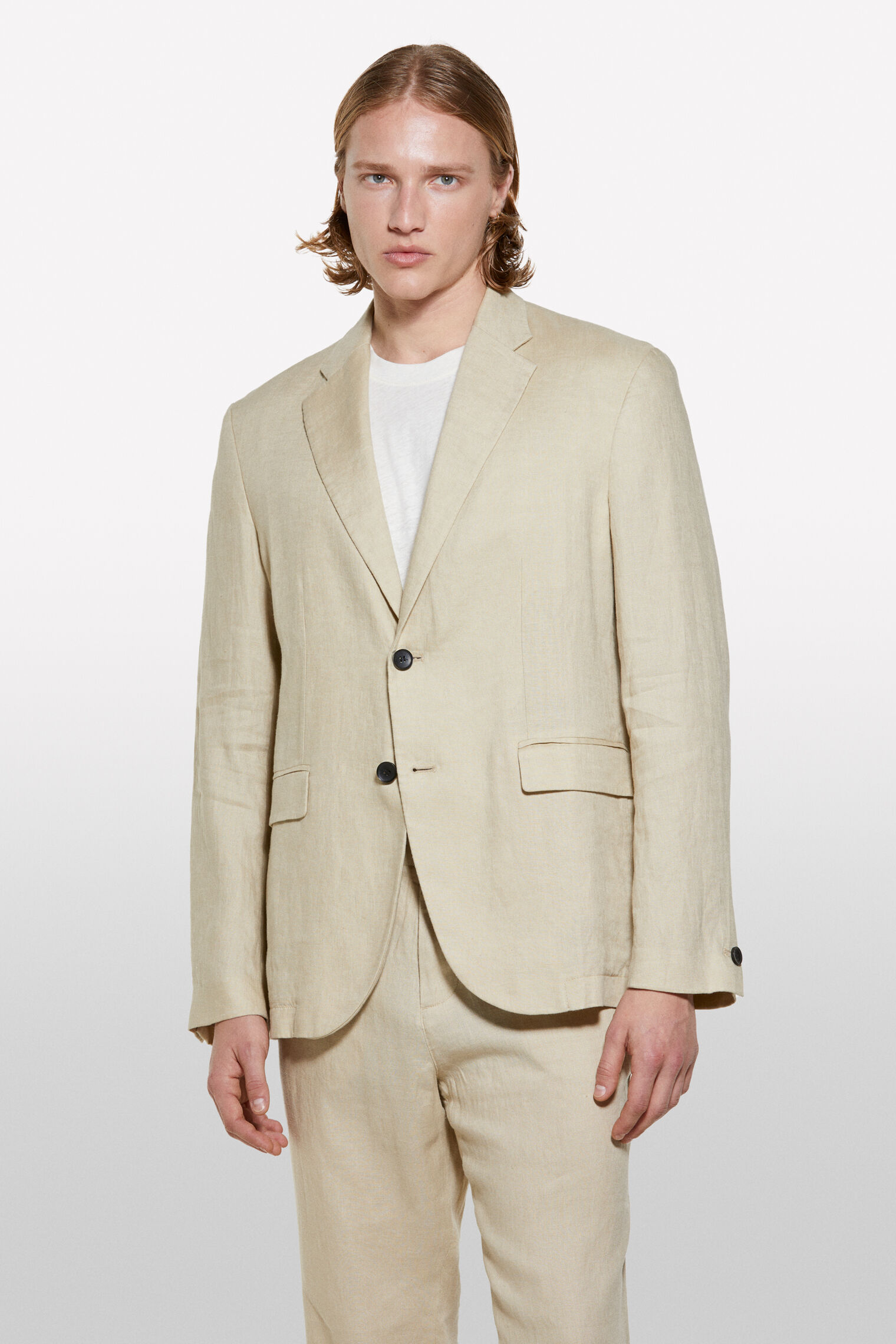 Men's Suits: elegant and formal outfits | Sisley