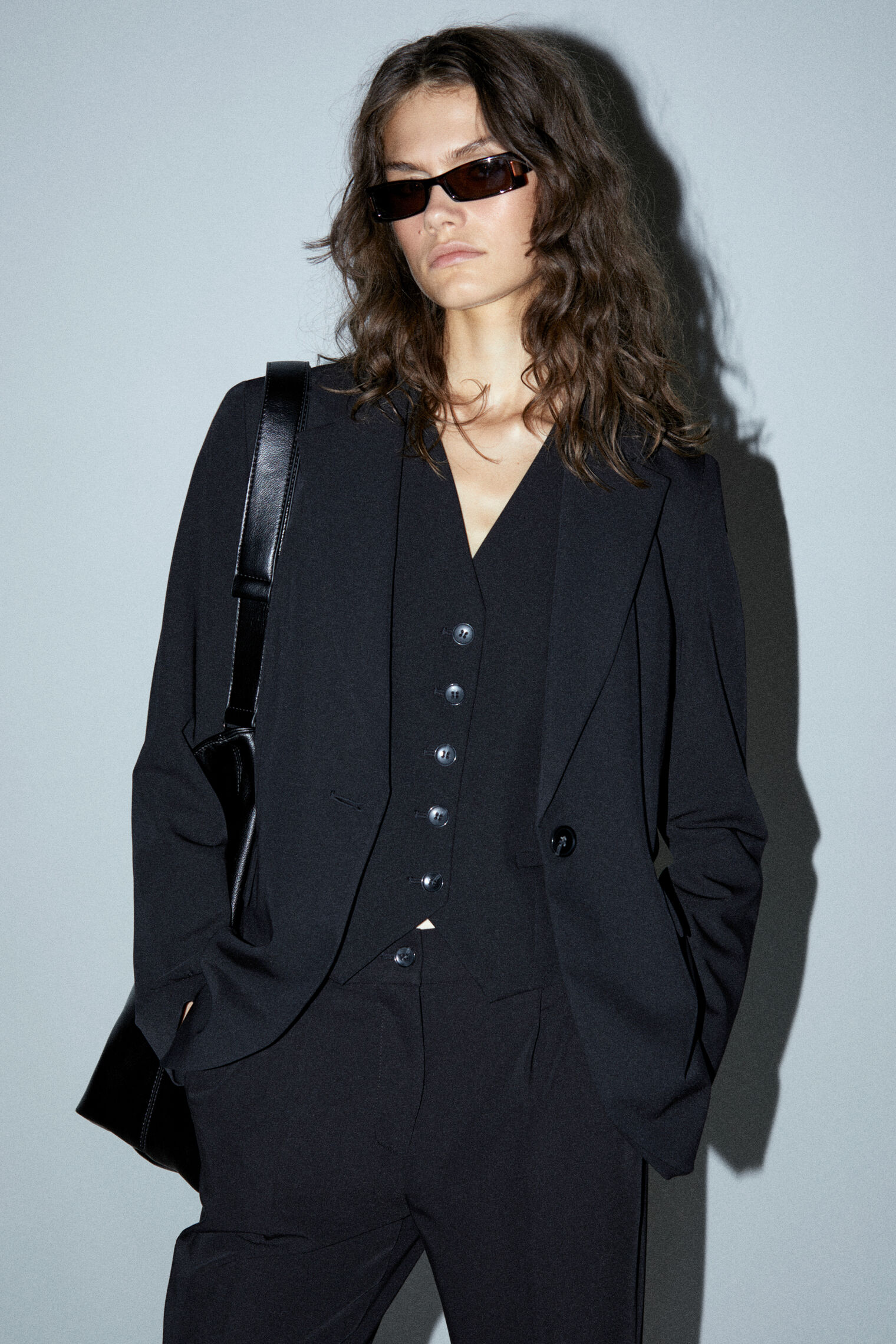 Women's Pants Suits: Elegant and Formal Outfits | Sisley