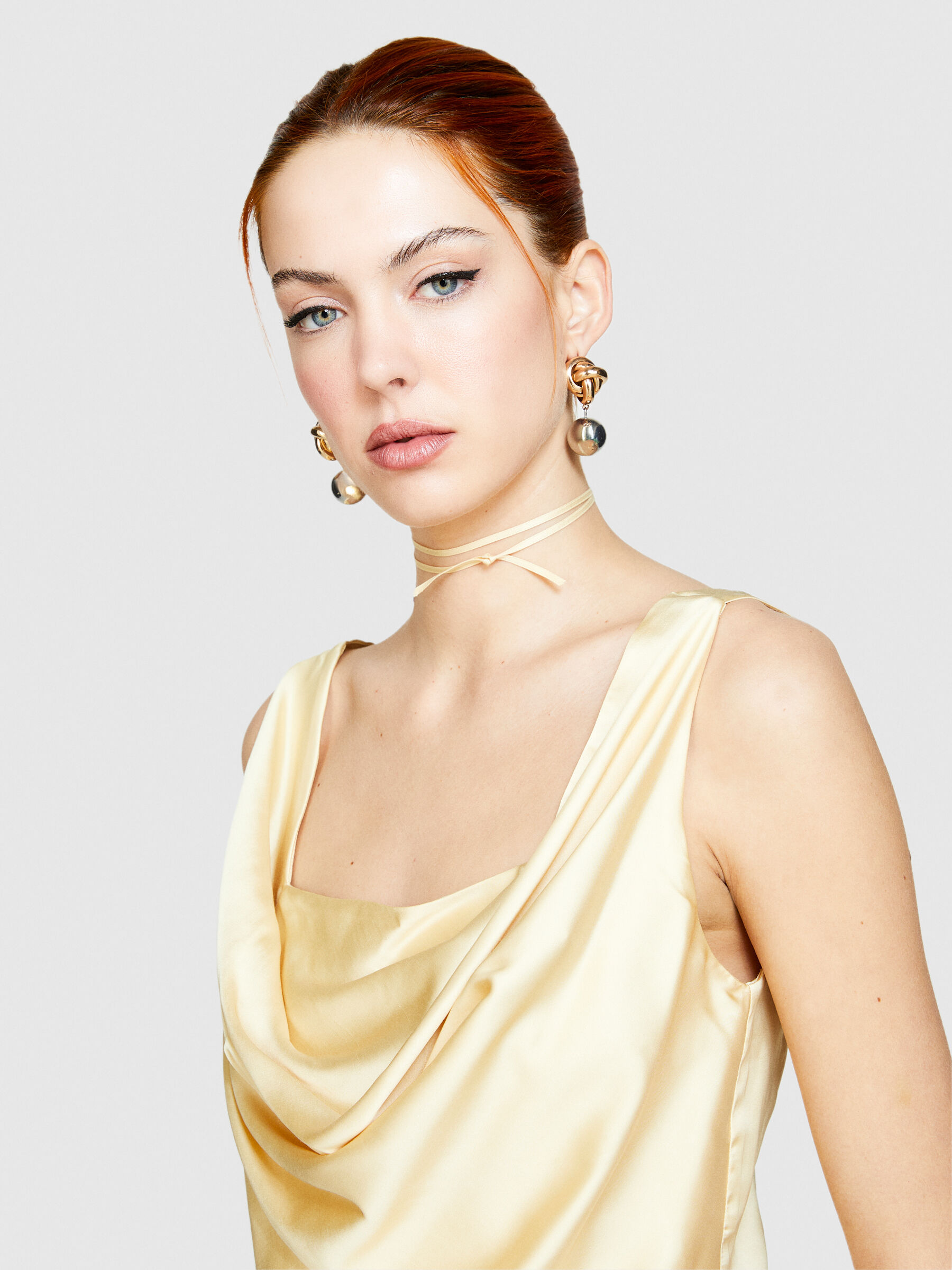 Asymmetric satin top, Yellow - Sisley