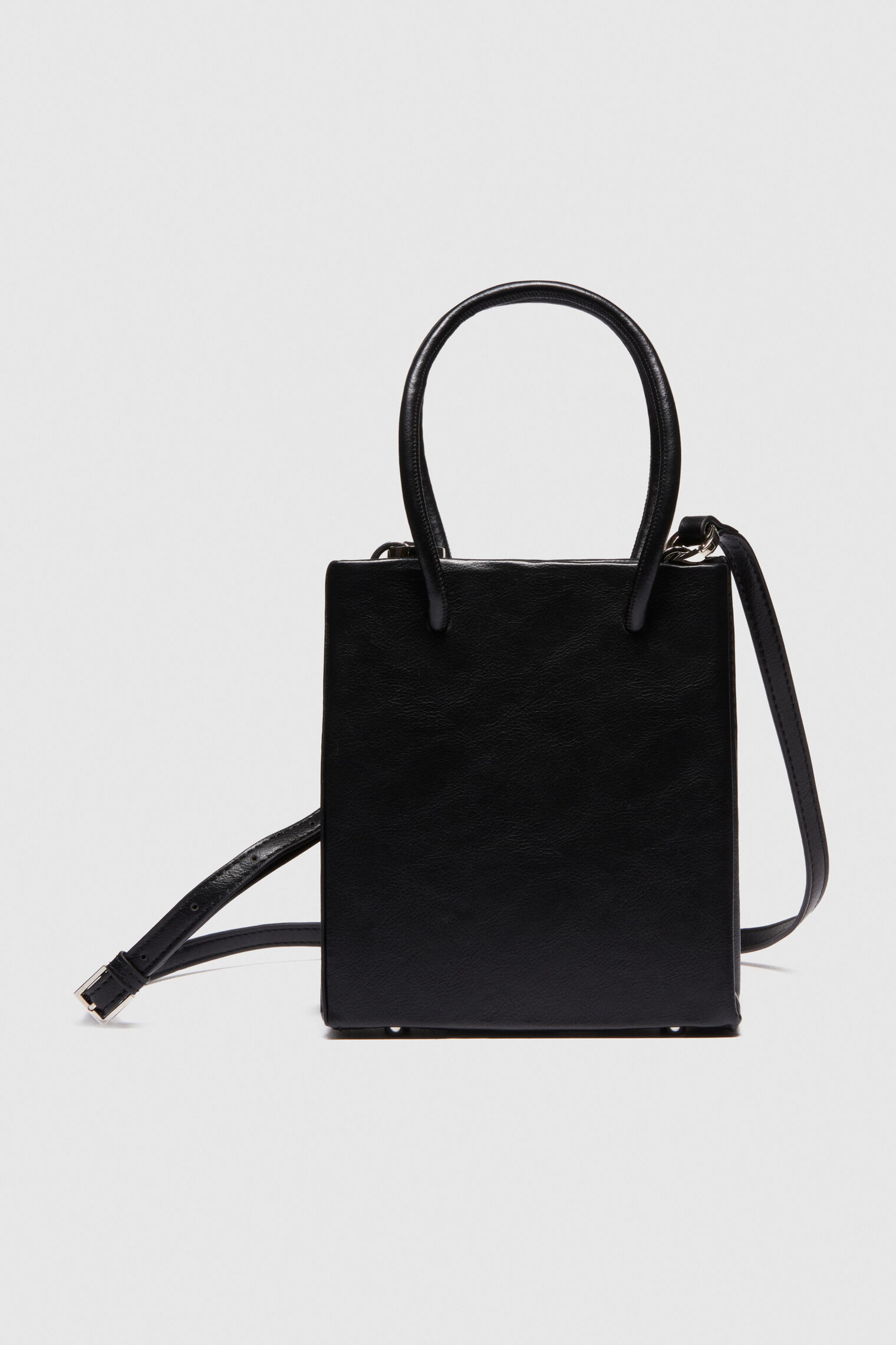Women's Bags in leather and fabric by Sisley